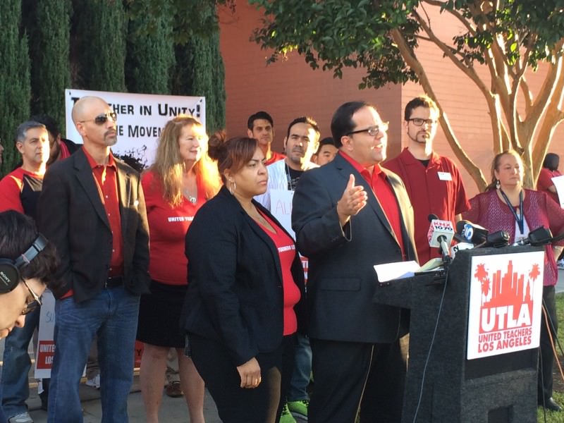 UTLA highlights contract demands on ‘Big Red Tuesday’ | LA School Report