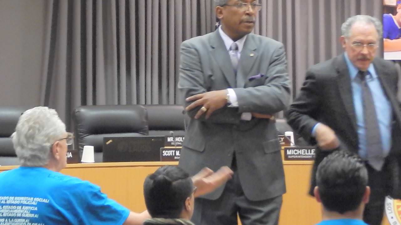 LAUSD has returned weapons, protesters learn as they disrupt board ...