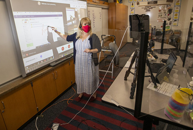 Analysis: Mentors, team teaching, 7-week class cycles 12 months a year ...