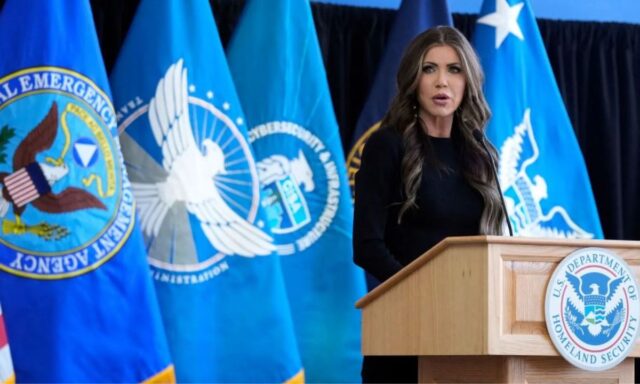 After Homeland Security Agents Visit 2 LAUSD Schools, Members of ...